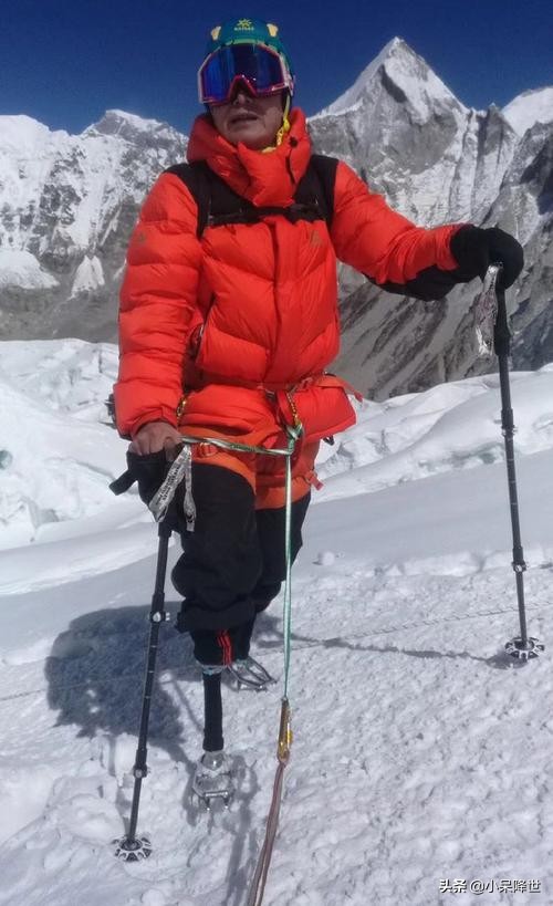 How inspiring is the legless old man in the movie "Endless Climbing ...