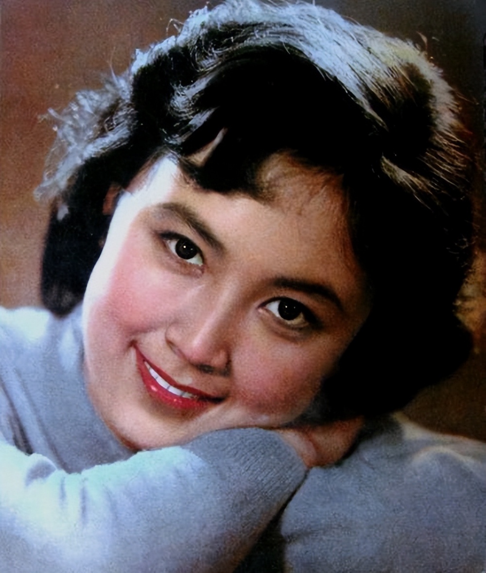 Seeing the 66-year-old Zhao Jing dressed in her old age, I realized ...