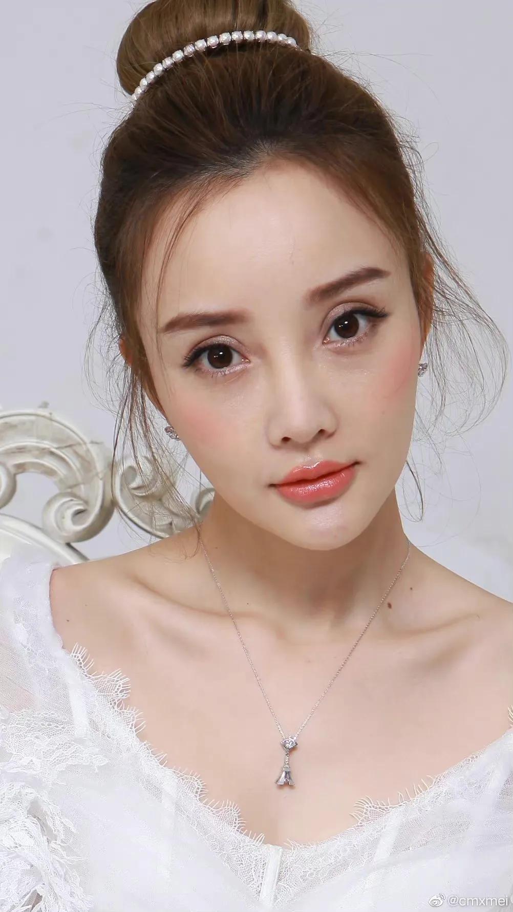 Actress Character Photo Album: Li Xiaolu - iNEWS