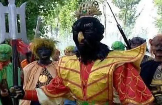 There is a golden-winged Dapeng bird called "Journey to the West" who has "plastic surgery". Now ...