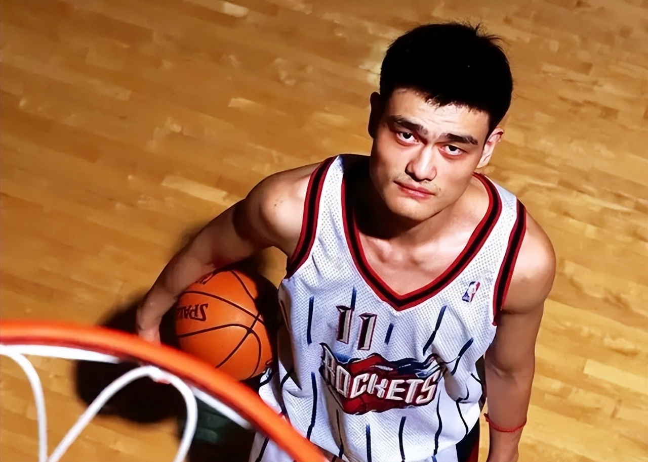 The recent situation of Yao Ming and his wife Ye Li: 42-year-old Ye Li ...