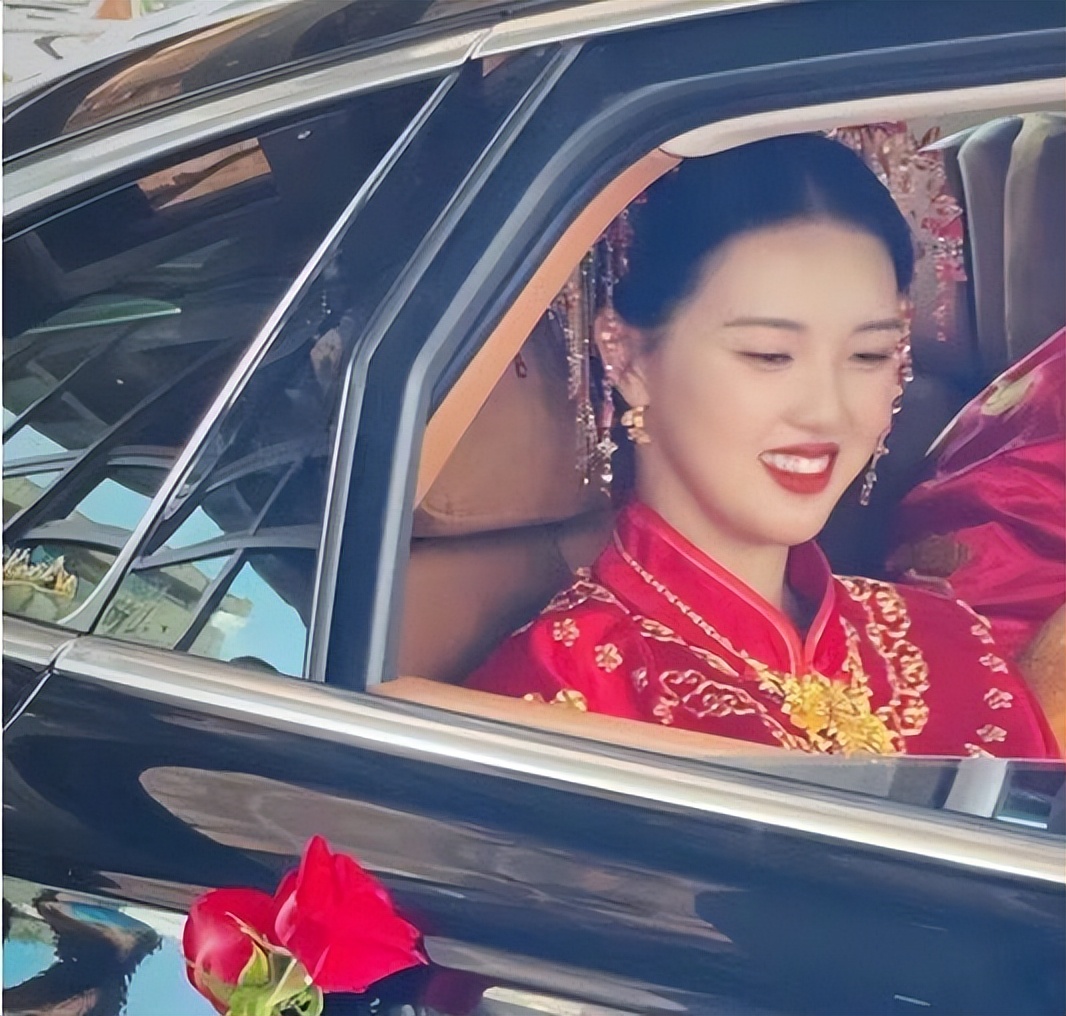 Laughing all over the place!Zhang Changning's wedding reception was ...