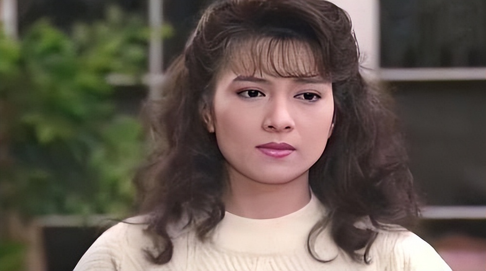 How ruthless is He Lili after forbearing her husband's stealing food ...