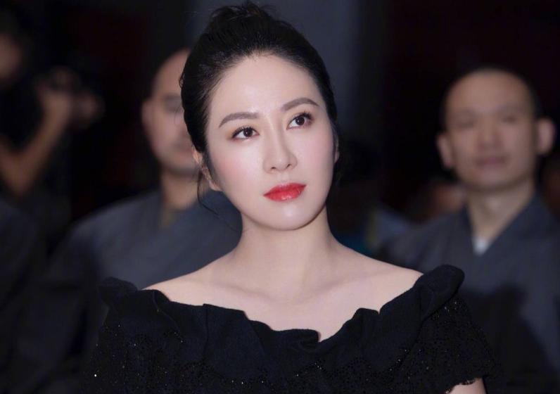 42-year-old Michelle Ye suspected of plastic surgery, pretending to be ...