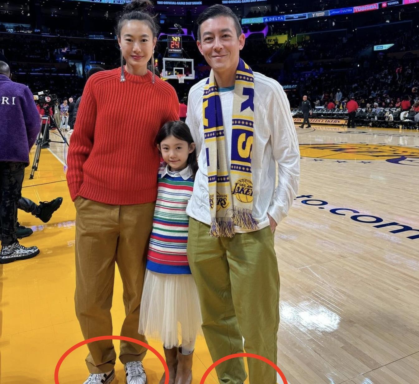 Edison Chen and his family attended the NBA game in person, with no wrinkles and no filters, and ...