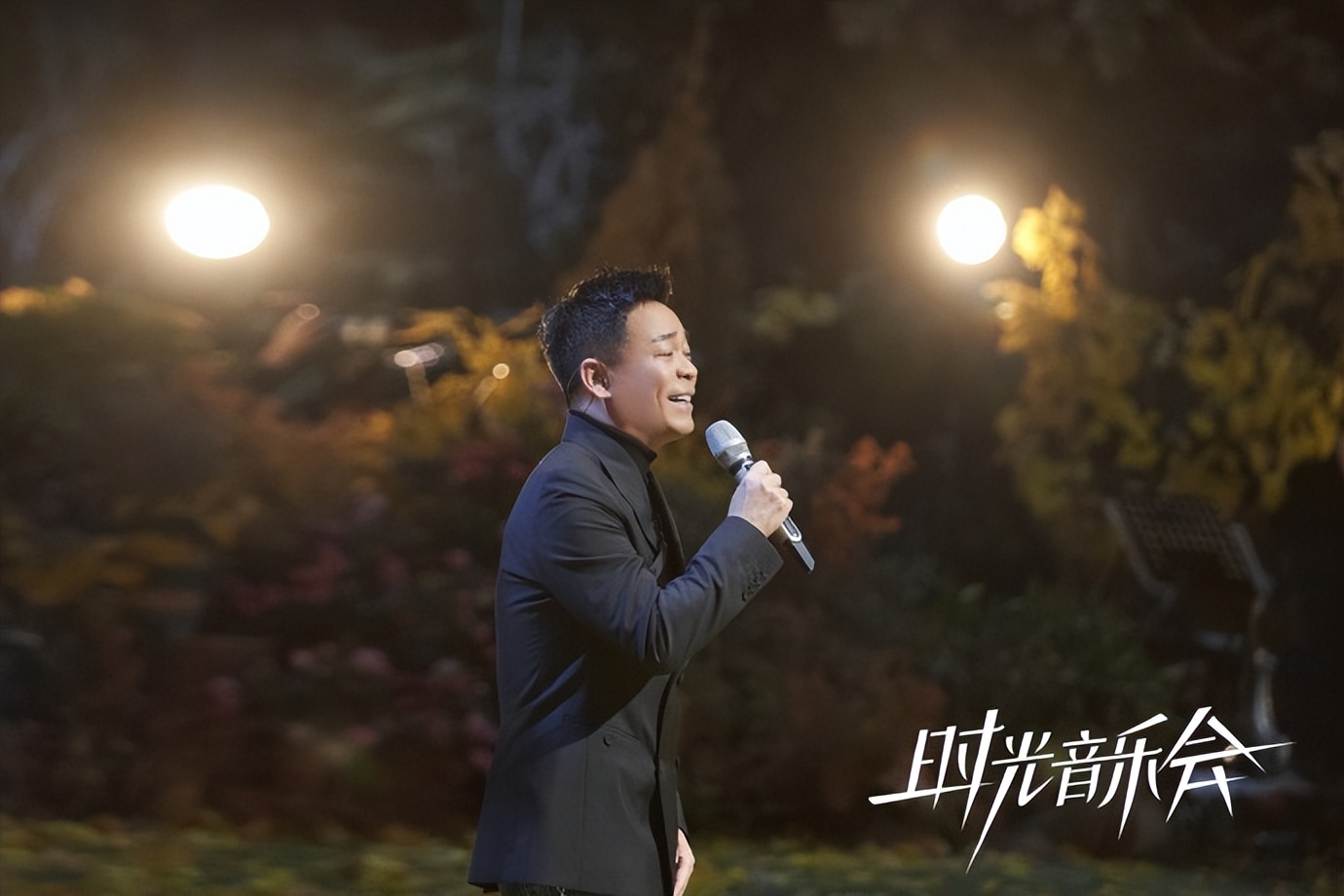 Zhou Shen sang "Big Fish" again to talk to his past self, and Adu sang ...