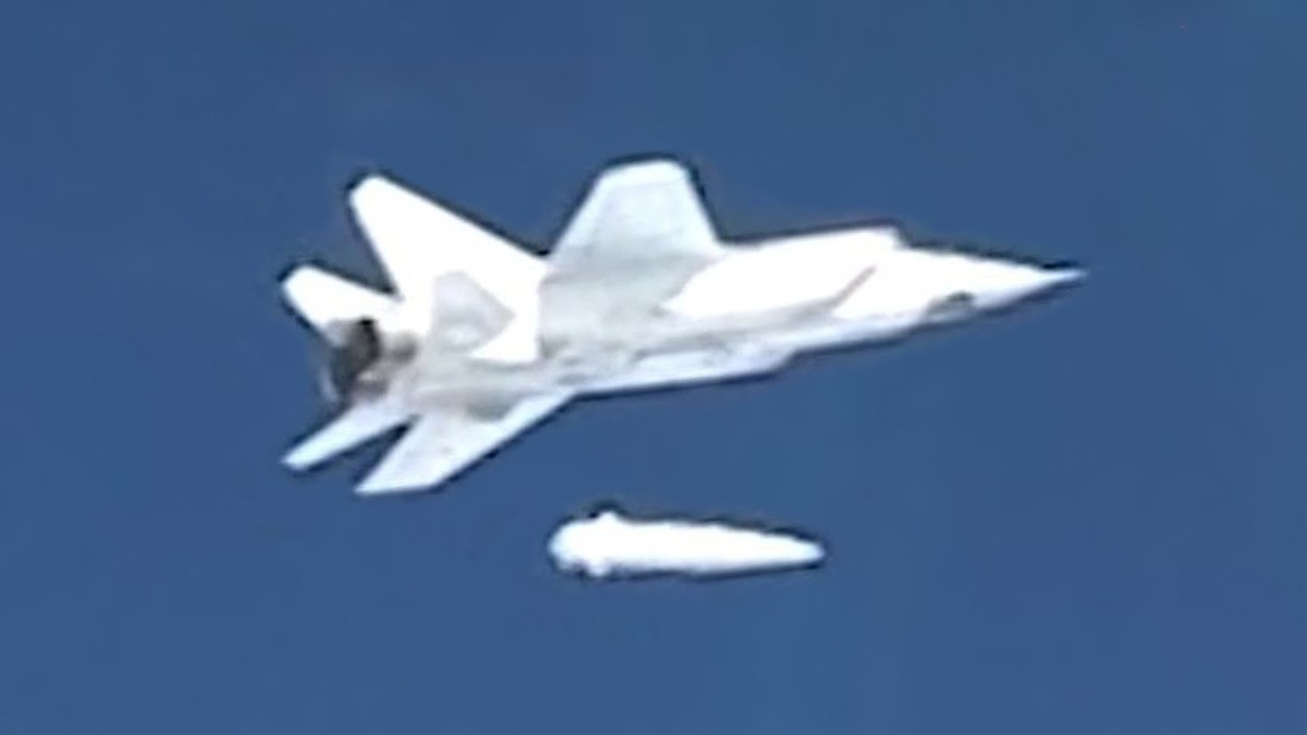 10 "daggers" broke through the air defense circle, 36 cruise missiles ...