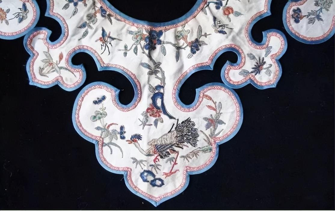 Appreciate the beauty of traditional costumes, feel the charm of cloud ...