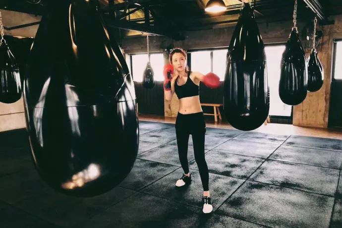 wenno: Eight years after her divorce from Chen He, Miss Leila lived ...