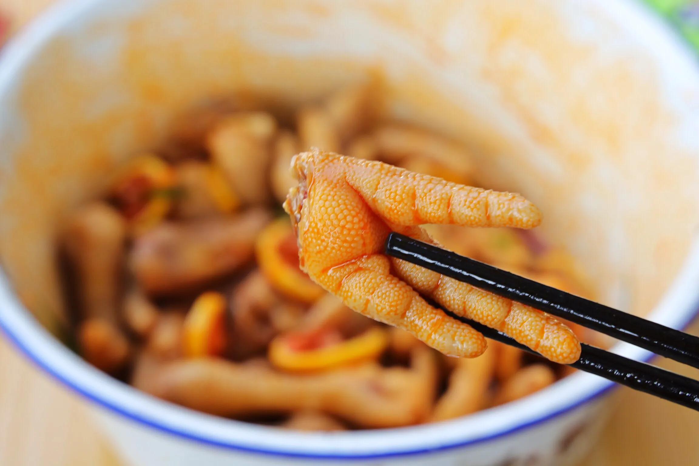Lazy Lemon Chicken Feet, hot and sour, fresh and delicious, just a bag ...