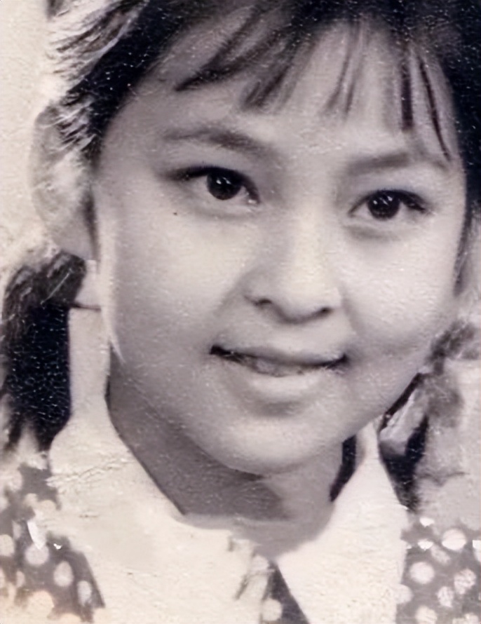 "Joan Girl" He Yin: It took 13 years to support Huang Zhizhong and was ...