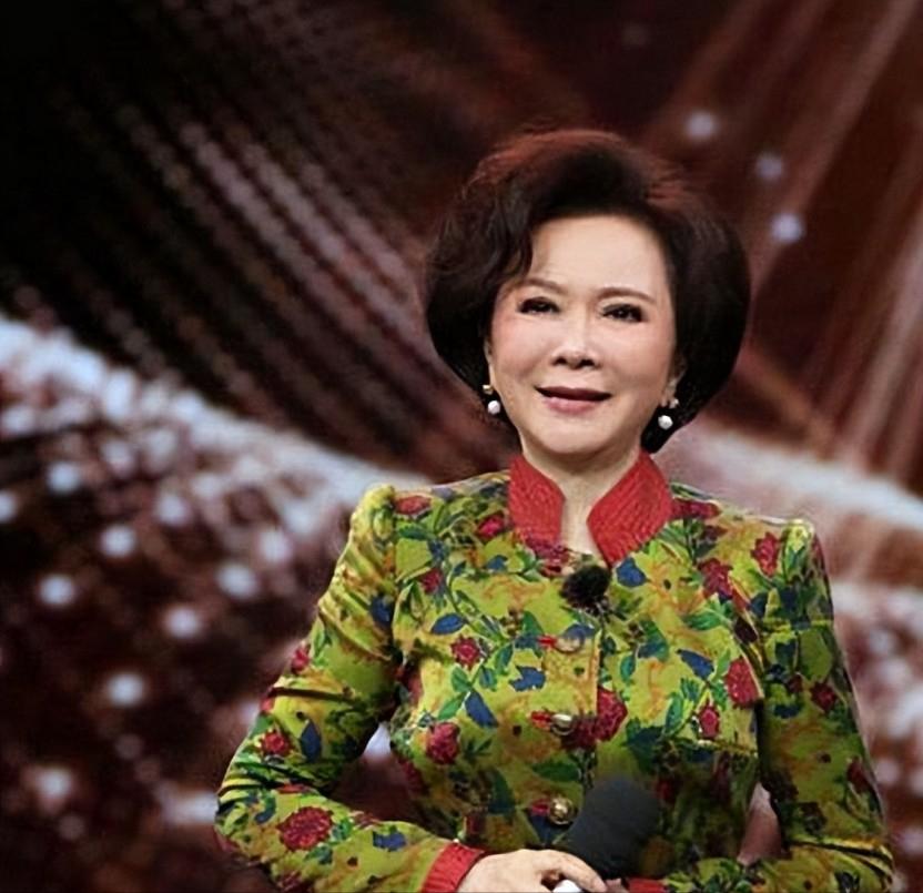 Cai Ming: From the "Queen of Sketches" to "everyone screams and beats ...