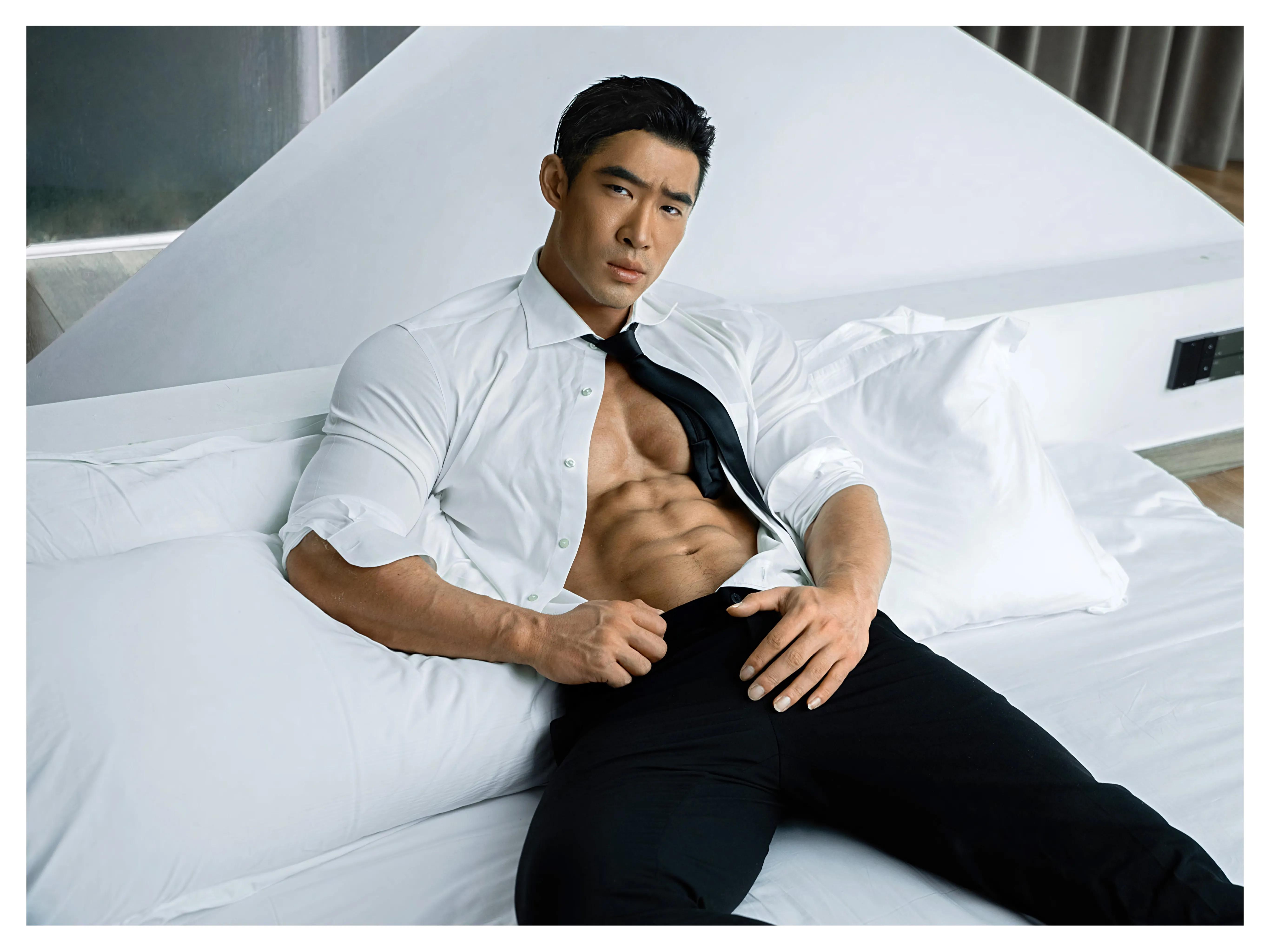 HORMONE Magazine Issue 06 Big Hada Ba "Unseen" (with highlights) - iNEWS