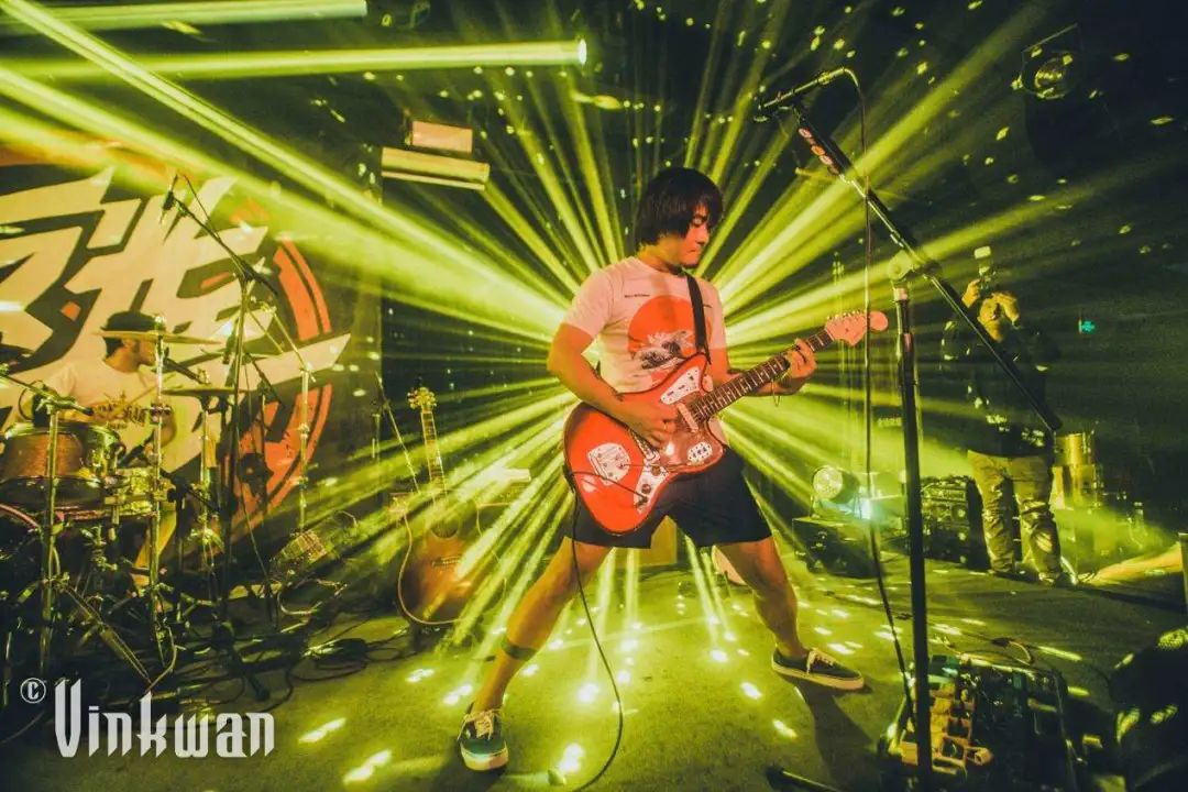 Mirror Band Tour: This Punk Band Has Something to Say - iNEWS