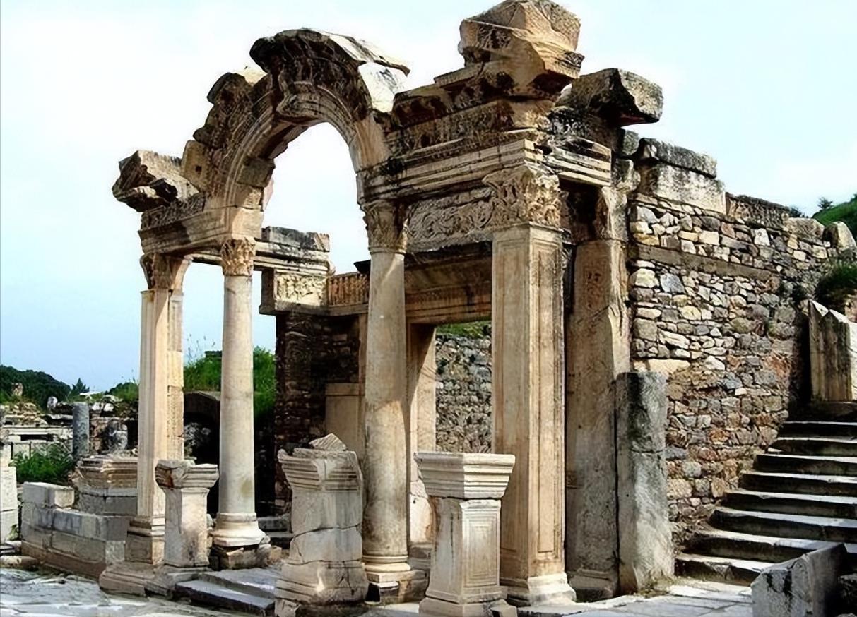 The Impact of the Destruction of the Temple of Artemis in 356 BC on the ...