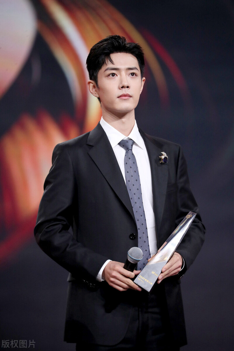 Popular male star Xiao Zhan, Zeng Shunxi is fashionable and handsome - iMedia