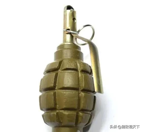 Russian Army Anti-EOD Booby-Trap Switch and Booby-Trap - iMedia
