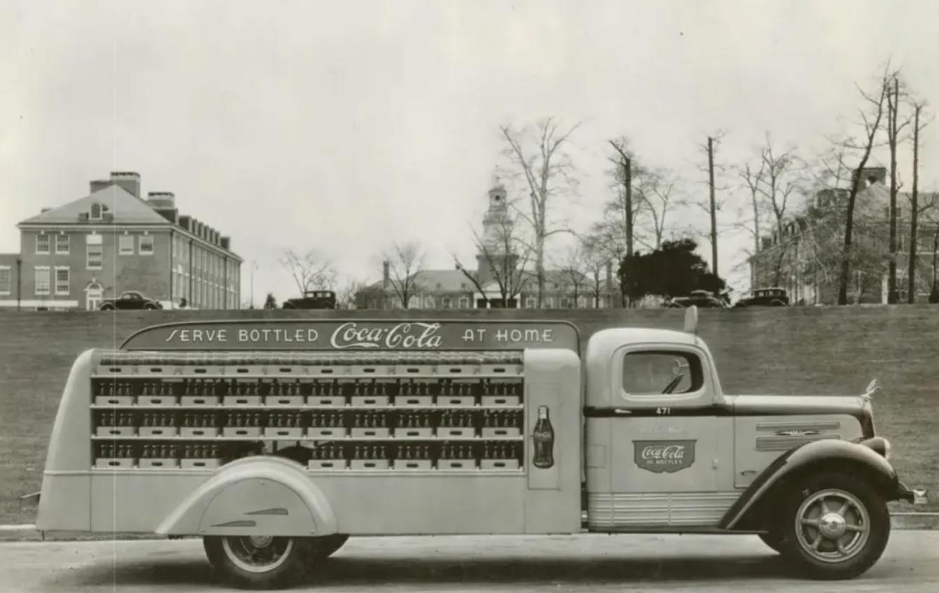 What did the Coke transporter look like 100 years ago? - iNEWS