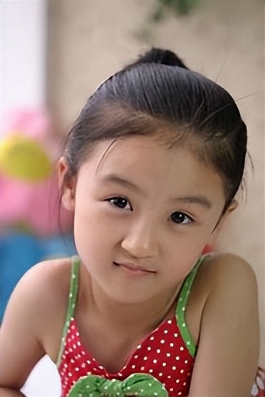 "The Ugliest Child Star" Lu Ziyi: Debuted at the age of 4, went to the ...