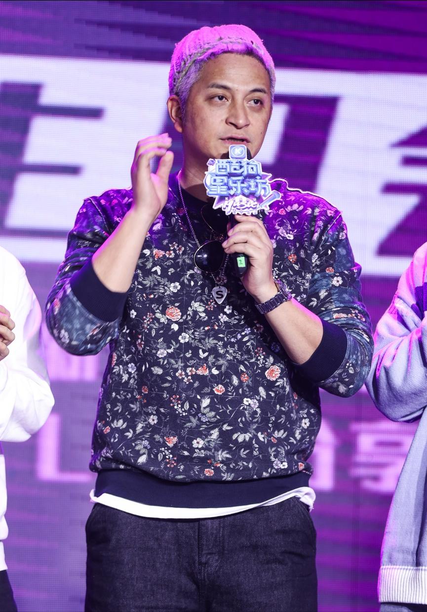 Ji Jie: Formerly a Fortune 500 executive, gave up his job to pursue his ...