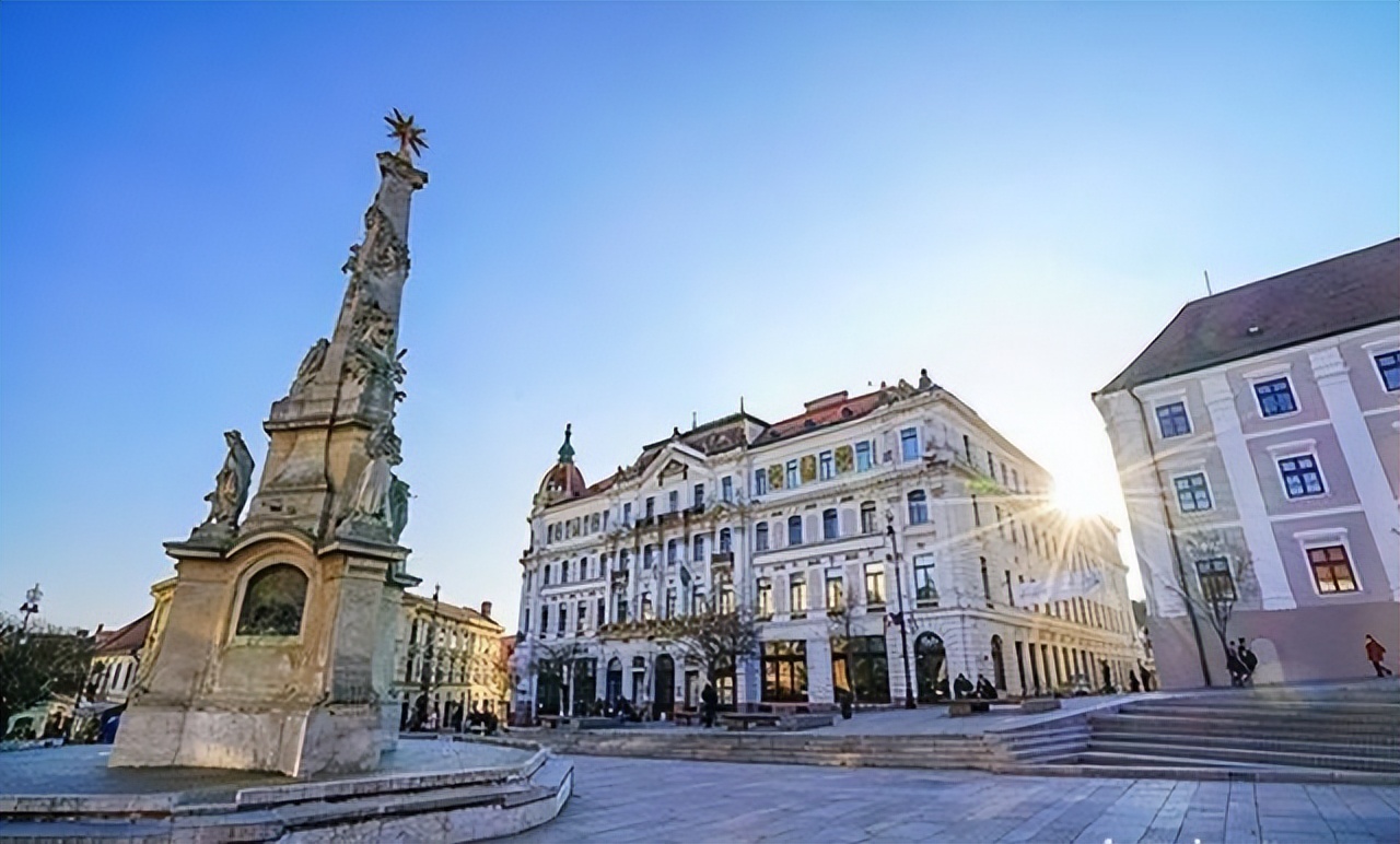 What impact did the rise of music in Hungary have on social life at ...