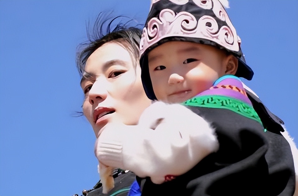 Li Yapeng is really miserable! The youngest daughter has a sunken head ...