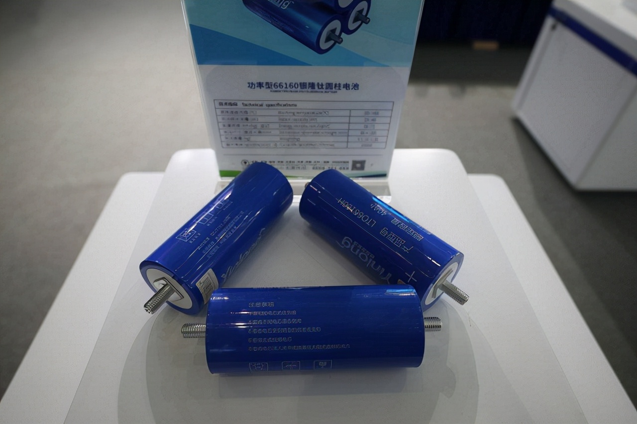 Durable than lithium iron phosphate batteries, domestic titanium ...