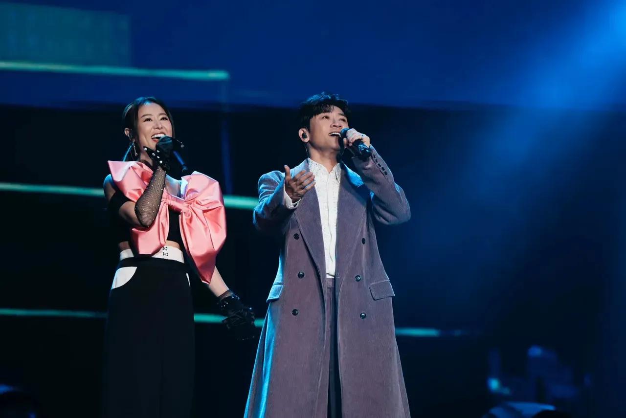 Fifth elder brother Ziwei reunites! Ruby Lin sings "Rain Butterfly" and ...