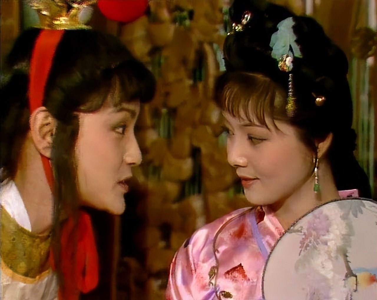 What is the reason for the defeat of Fu Jia's family in "A Handful of ...