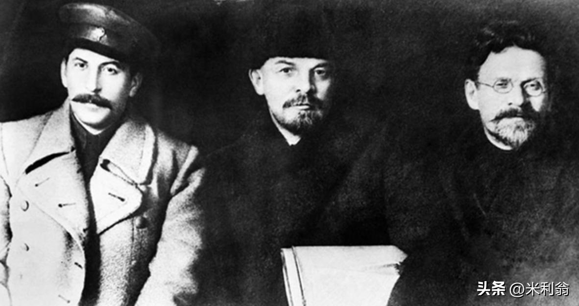 The Soviet Army was defeated in Warsaw, and Stalin will take the blame ...