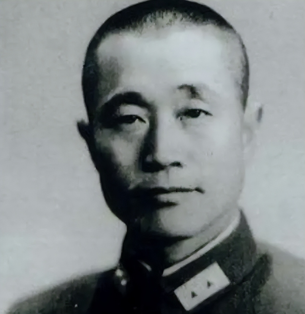 In 1962, Du Yuming ran into the teacher who was killed 16 years ago ...