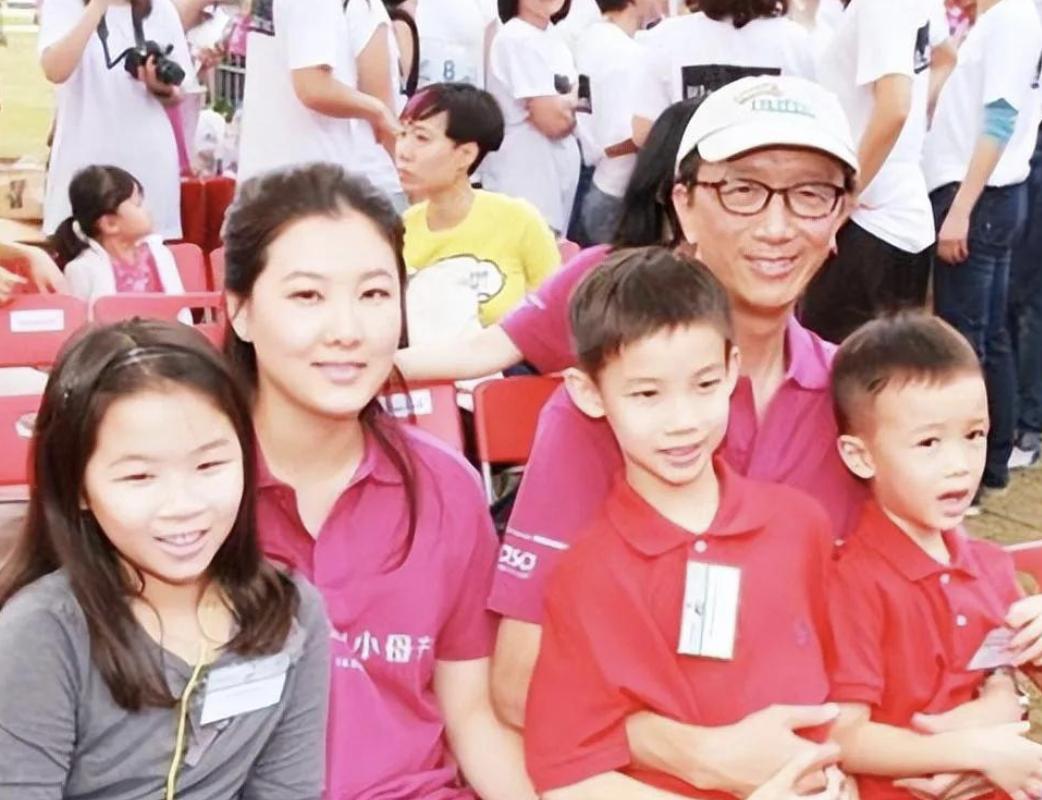 Fu Mingxia: 3 children in 5 years, 21 and a half years of marriage and ...