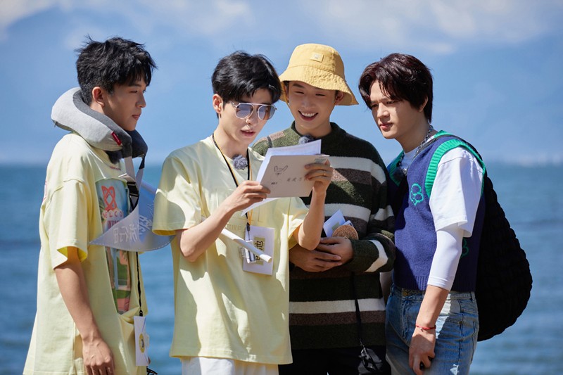 "Traveling into Geography Books" premiered, Qi Sijun is transforming He ...
