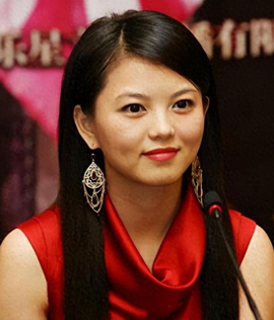 CCTV angrily criticized Li Xiang. She has an unclear stance and is ...