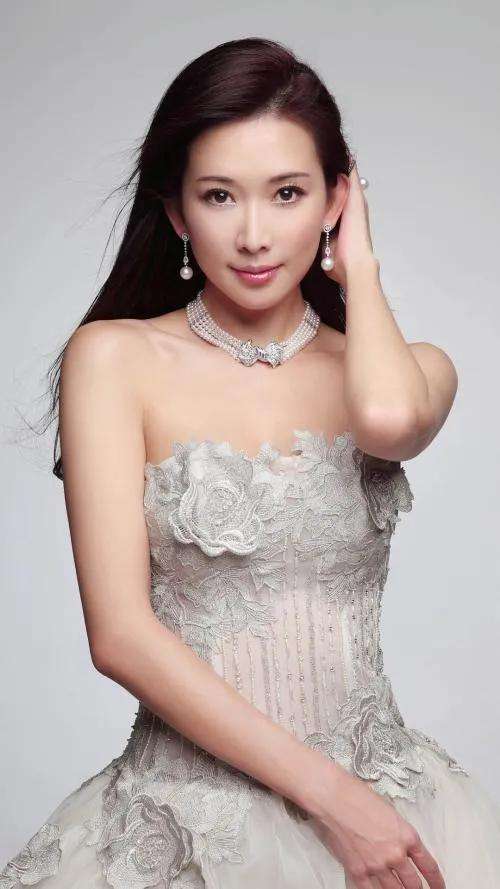 Lin Chiling's sexy lingerie photo shoot, S-shaped figure is sultry and ...