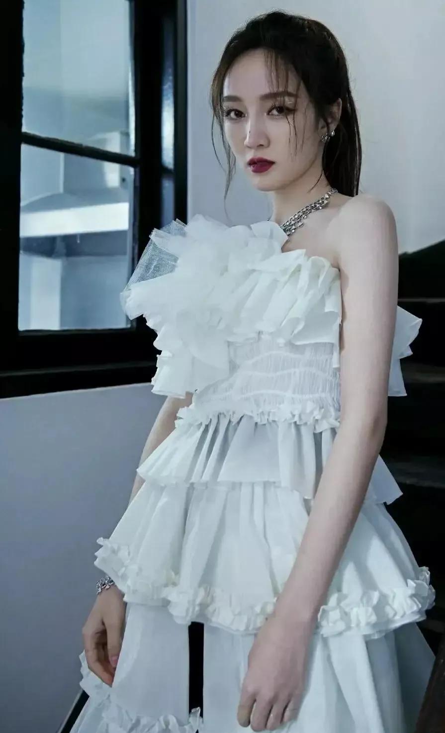 Celebrity Pretty Woman: Meng Jia! - iMedia