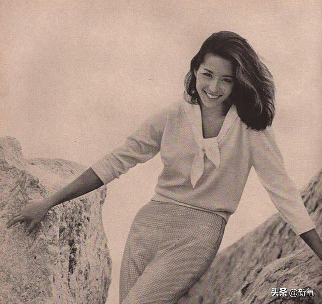 The ceiling of the Chinese model, the royal model of Givenchy - iNEWS