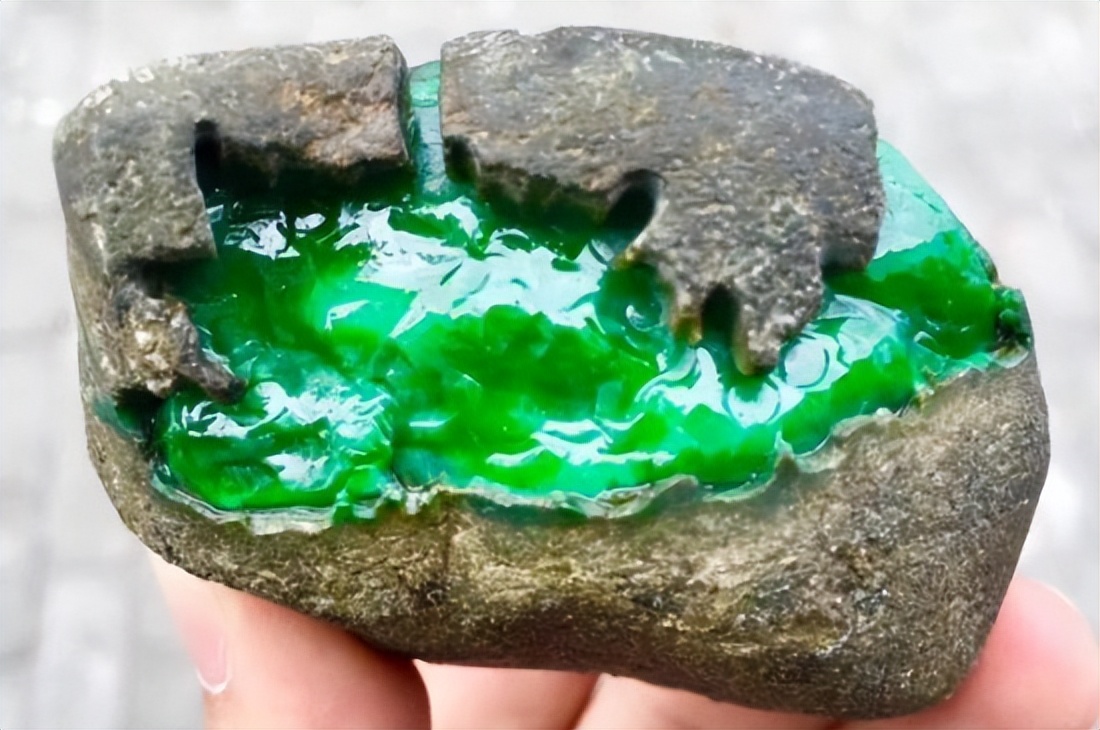 Burmese jadeite buy rough - iNEWS