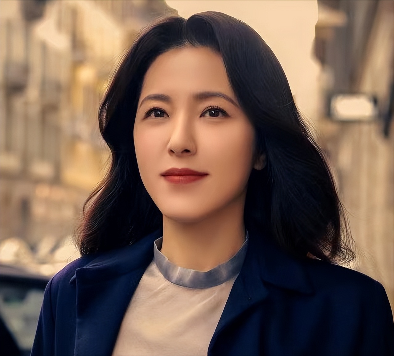 This time, the 47-year-old "unmarried and infertile" Zeng Li made the ...