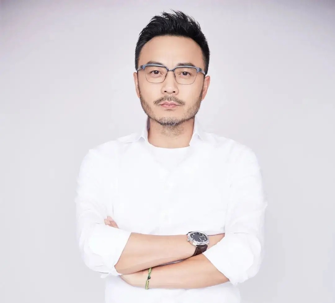 Wang Han's endorsement rolls over again!What is high, it's all fake - iNEWS