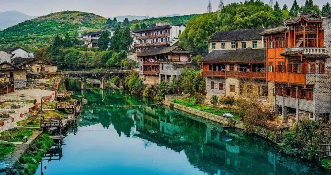 Speaking of Xiangxi, what is the first place you think of? - iNEWS