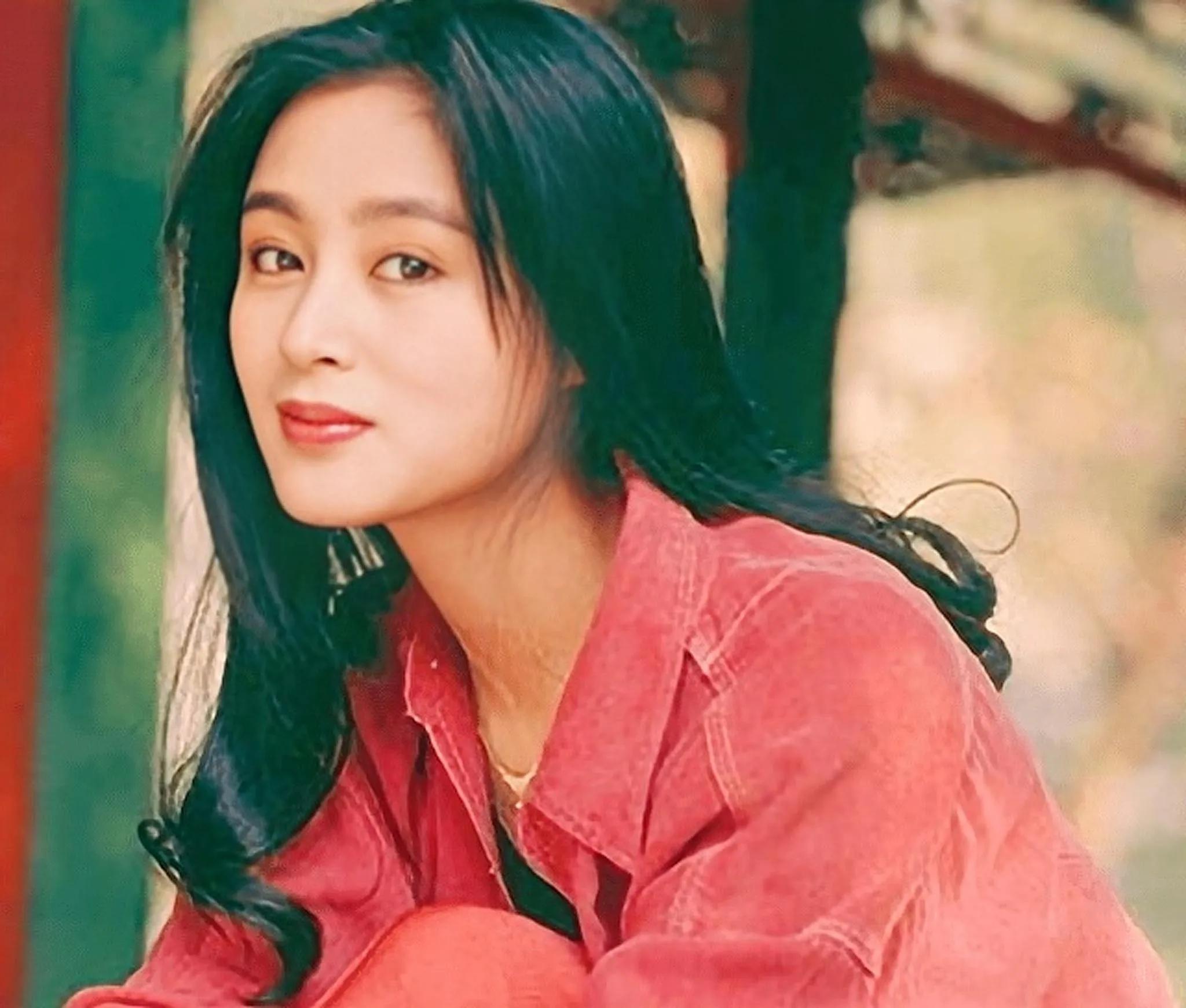 Beautiful actress Chen Hong: 28-year-old married director Chen Kaige ...