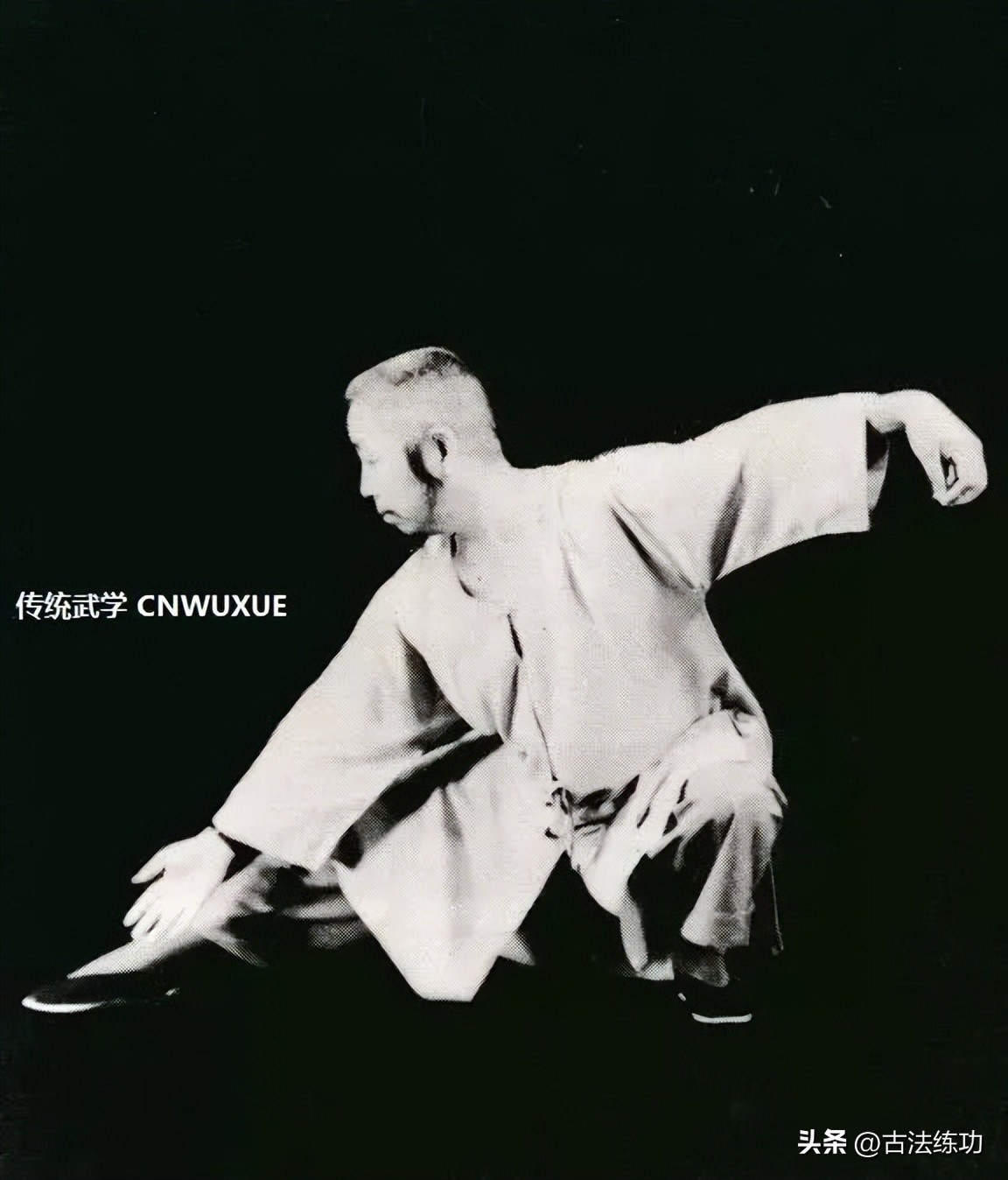 When punching, the hips are opened from the roots of the two thighs ...