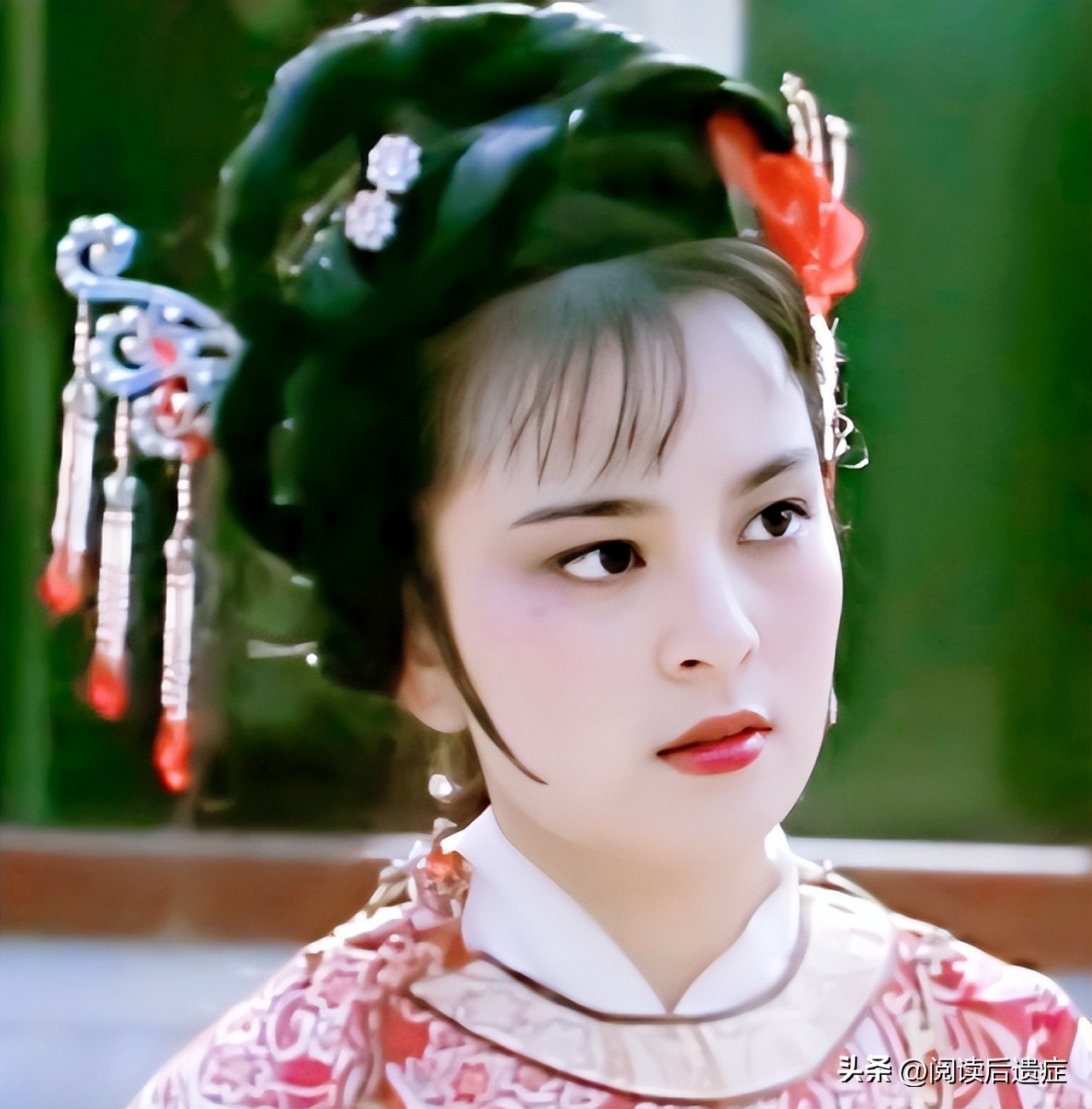 Xue Pan pretended to be Jia Zheng, and Tanchun asked why Baoyu didn't ...