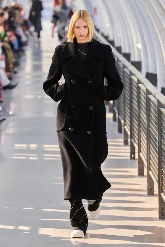 Highest fashion: not fashion but wisdom - iNEWS