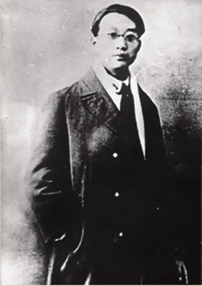 The "Warrior" Thought of Qu Qiubai, a "Literary and Artistic" Youth - iNEWS