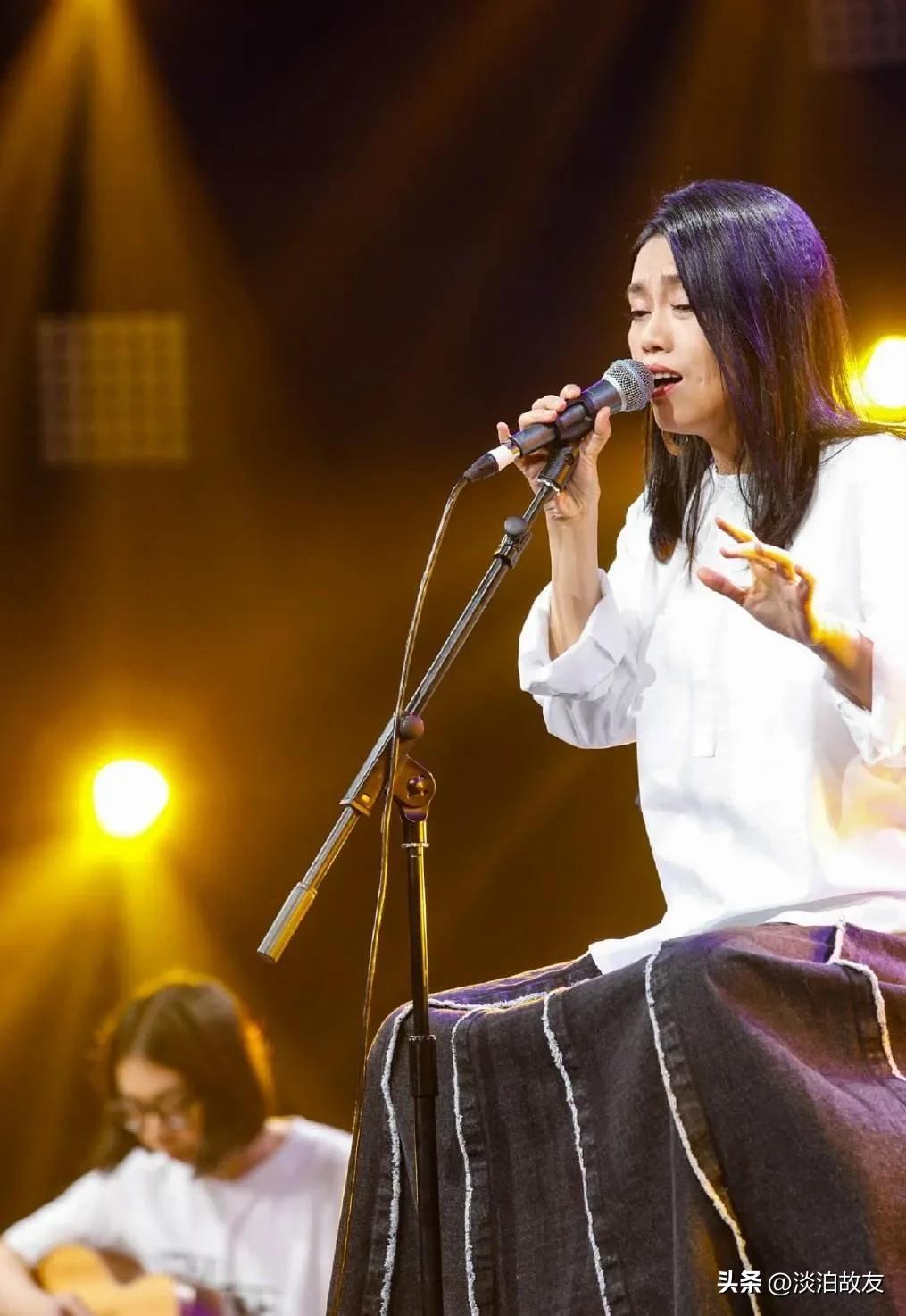 Jiang Fan, lead singer of Yuffmen - iNEWS