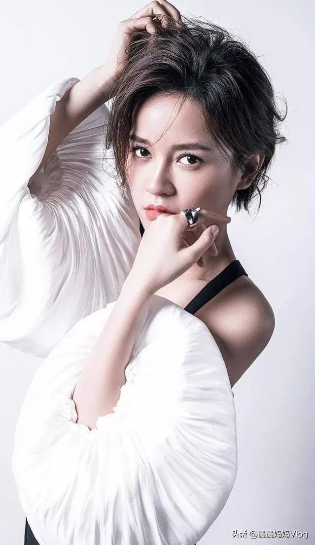 Share pictures - temperament goddess Cheng Xiang - iNEWS