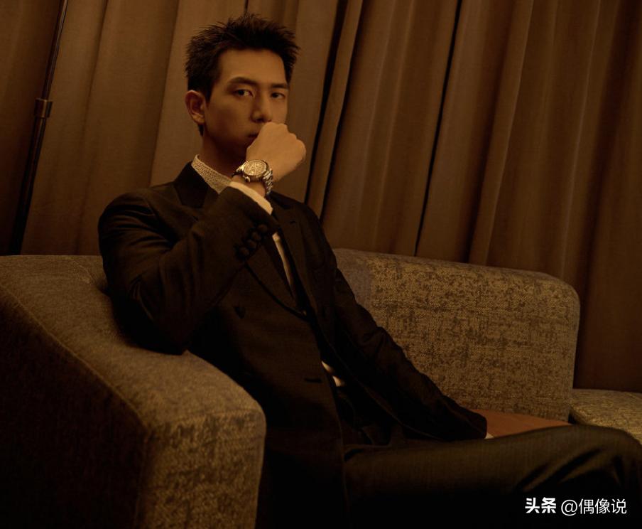 How comprehensive is Li Xian's Weibo night? Armed with Wang Junkai and ...