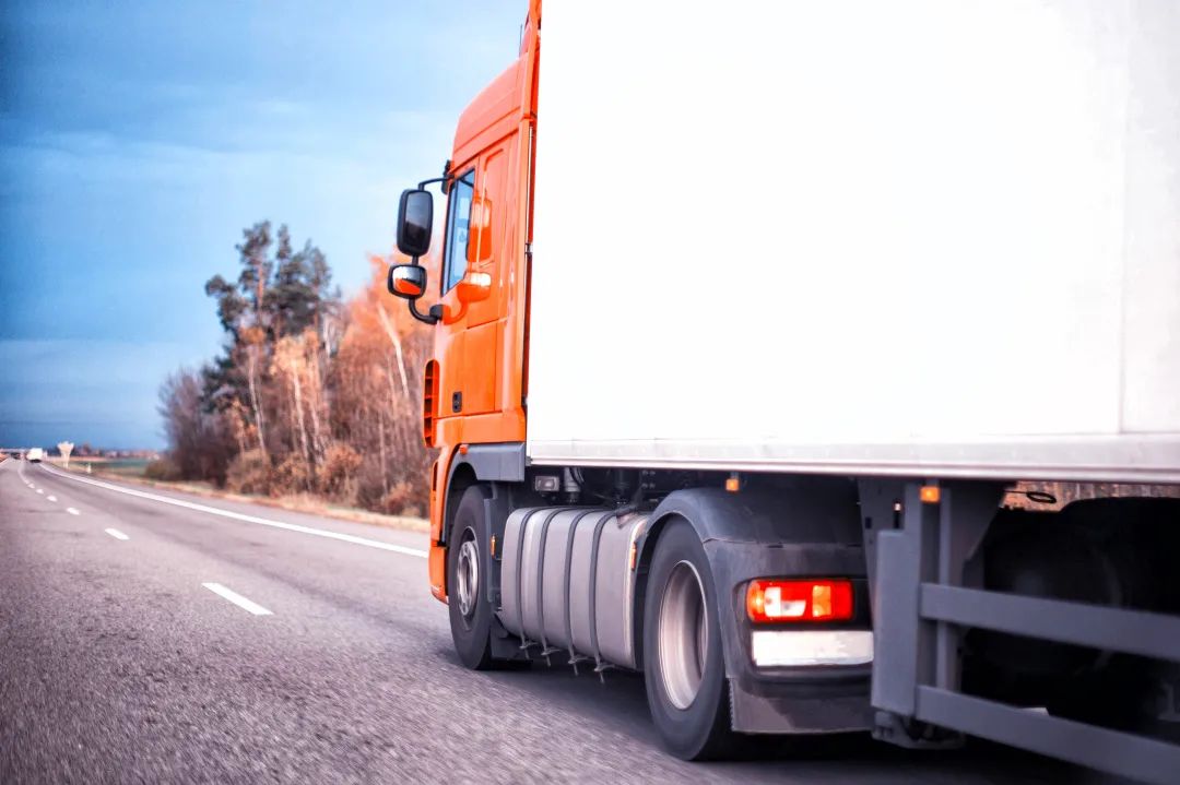 How does traditional logistics transform to modern logistics supply ...